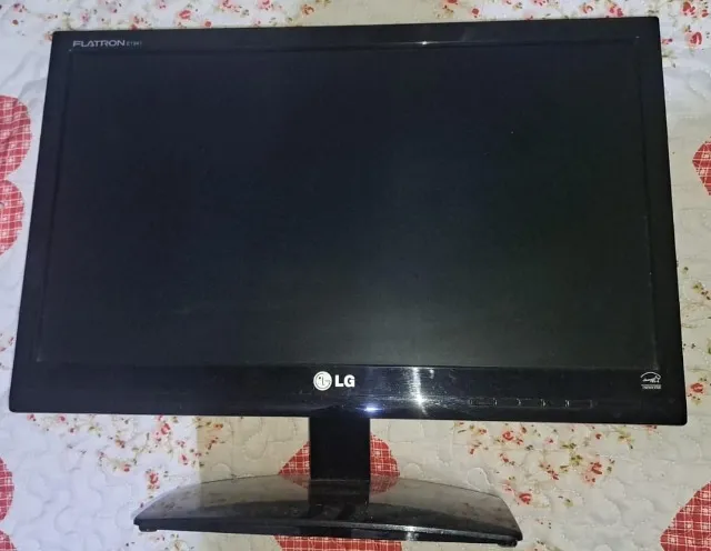 "monitor lcd lg flatron" - Monitores no Brasil