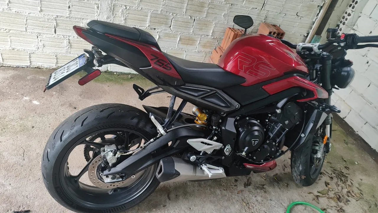 Motos Triumph Street Triple 765 RS no Brasil