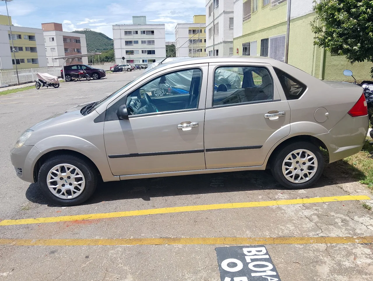 FORD FIESTA 2004 Usados e Novos