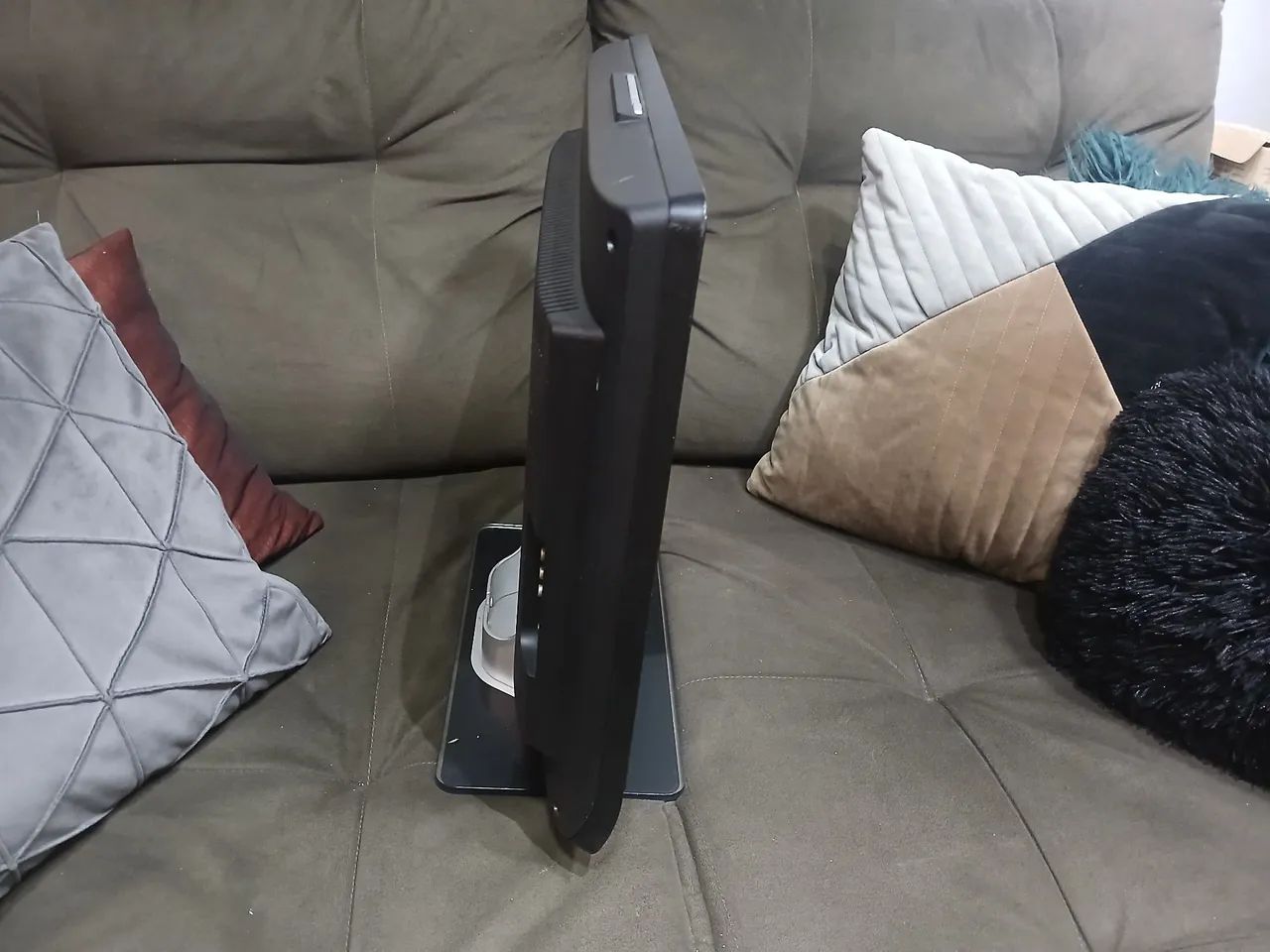 Tv philips 20 polegadas 320,00 aceito cartão - TVs - Senador Camará, Rio de Janeiro 1444028176 | OLX