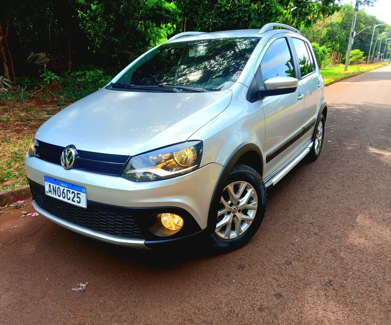 VOLKSWAGEN CROSSFOX Usados e Novos