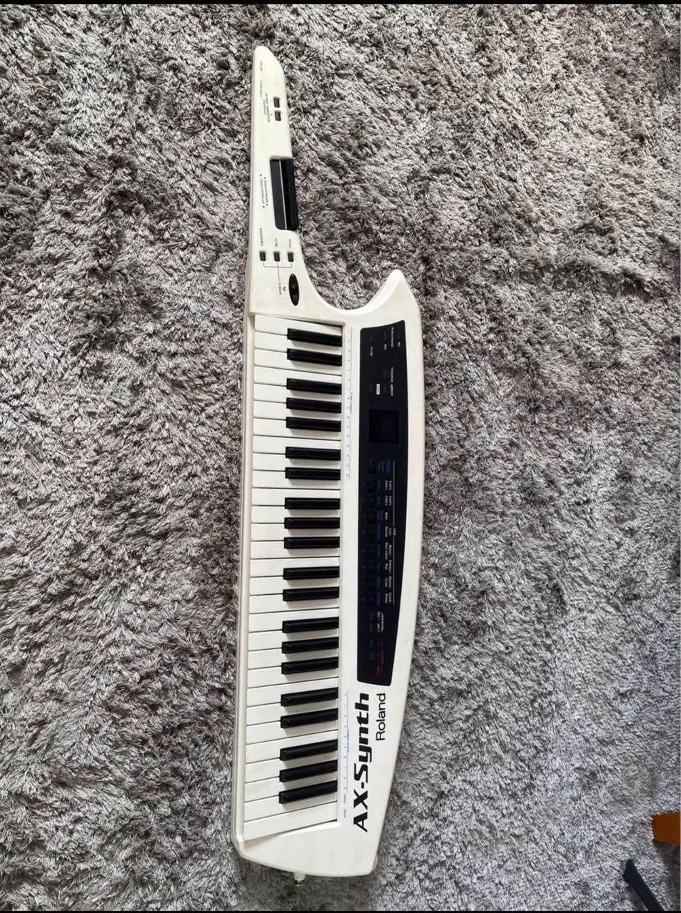 Roland AX-Synth Branco - Keytar Profissional - Instrumentos musicais ...