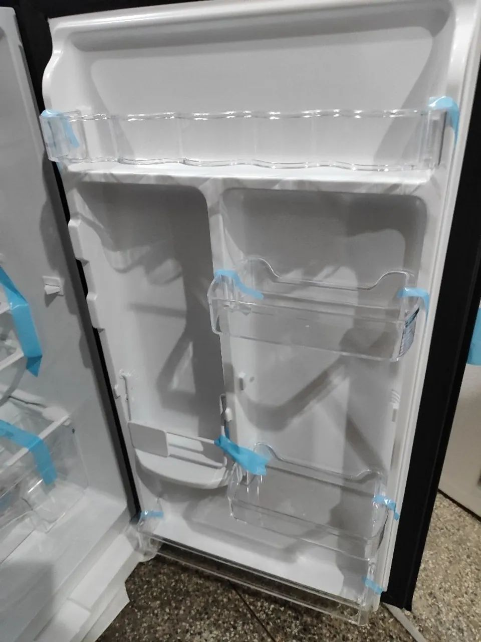 Frigobar Electrolux 90L Preto Inverter - Geladeiras e Freezers ...