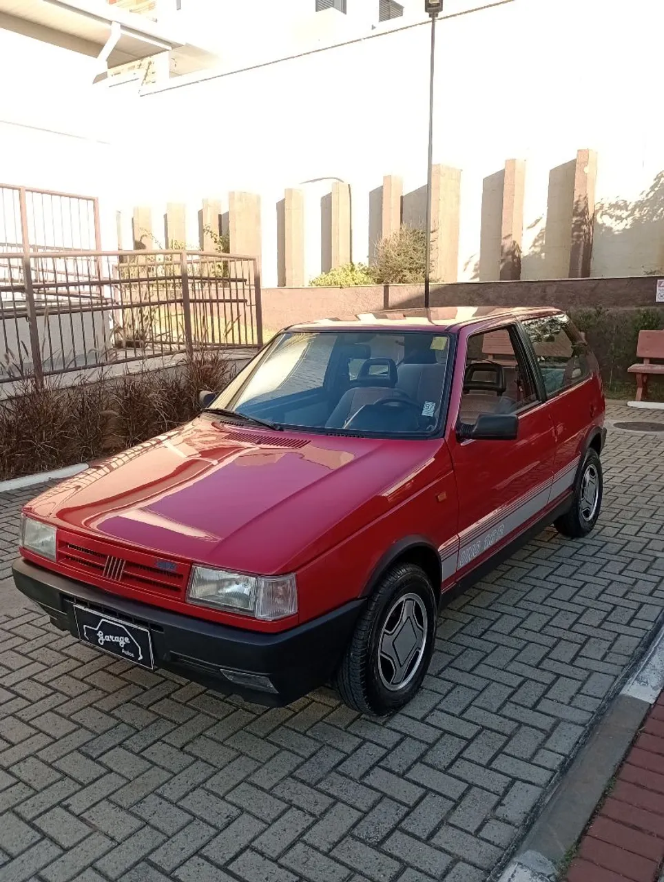 Fiat Uno 1.6R MPI / 1.6R / 1.5R Usados e Novos