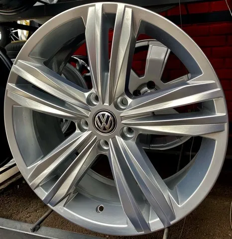 "roda passat r line" - Peças para carros, vans e utilitários no Brasil