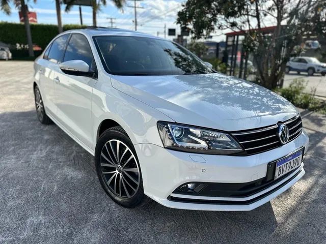 VOLKSWAGEN JETTA 2017 Usados e Novos