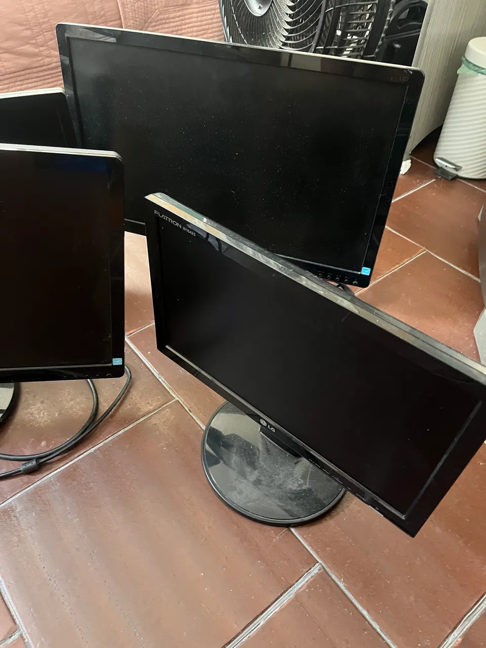 "monitores de computadores" no Brasil