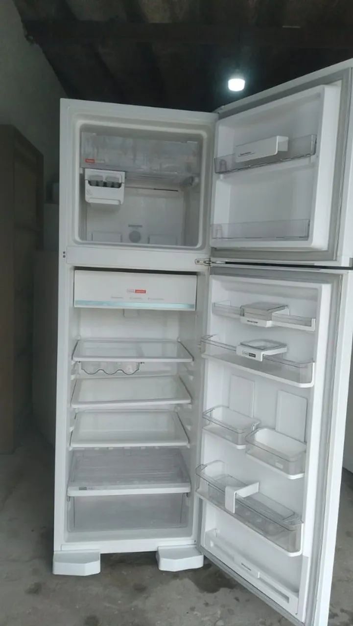 Geladeira Brastemp FROS FREE semi nova - Geladeiras e Freezers - Vila ...