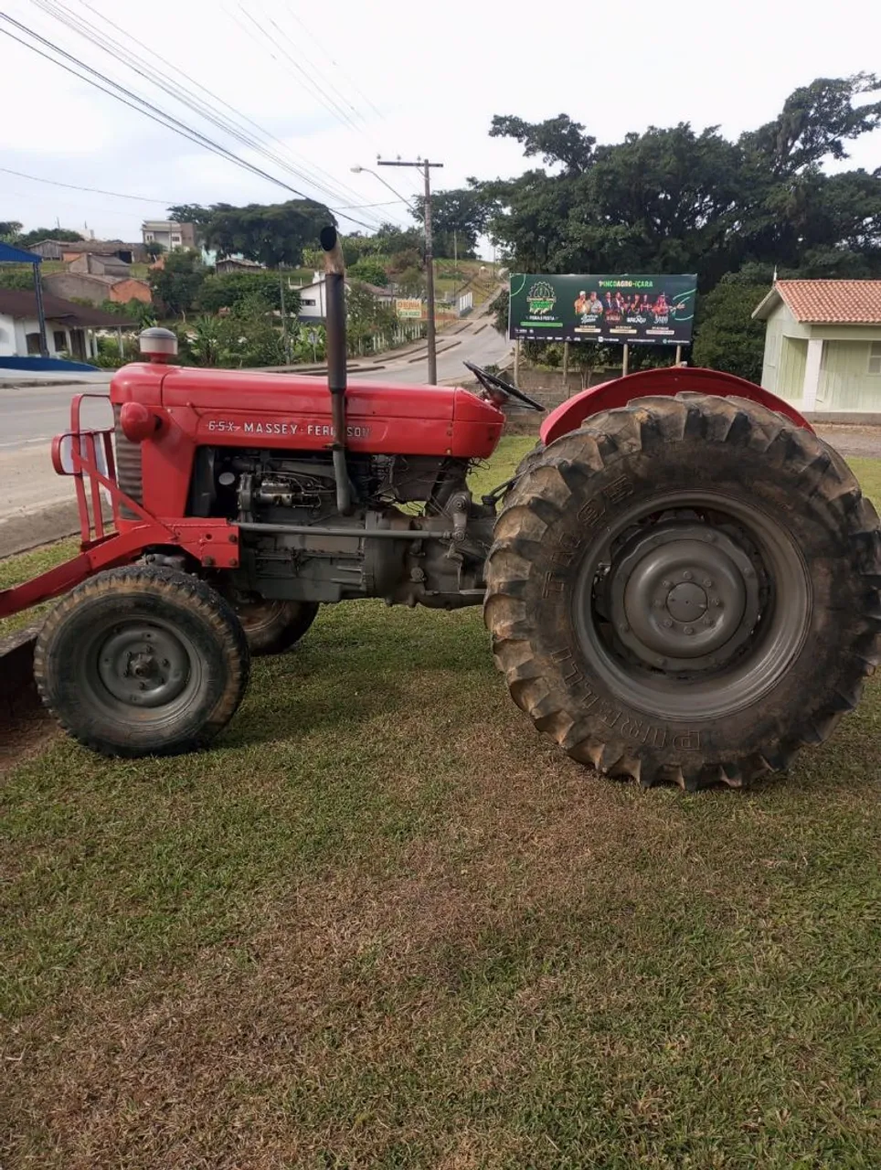 "massey ferguson 65x" - Tratores e máquinas agrícolas no Brasil