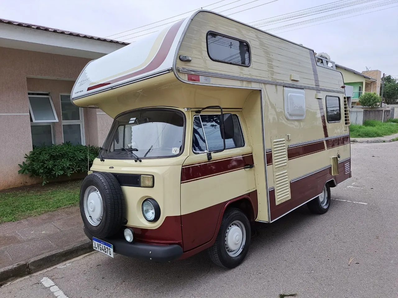 VOLKSWAGEN KOMBI Usados e Novos - Grande Curitiba, PR