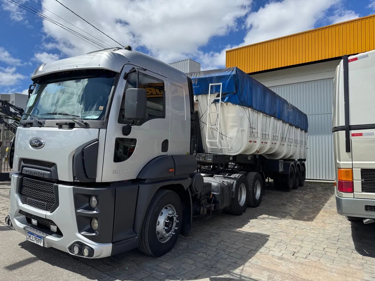 Caminhão Ford Cargo 2842 -basculante 45 cub - Caminhões - Guarujá ...