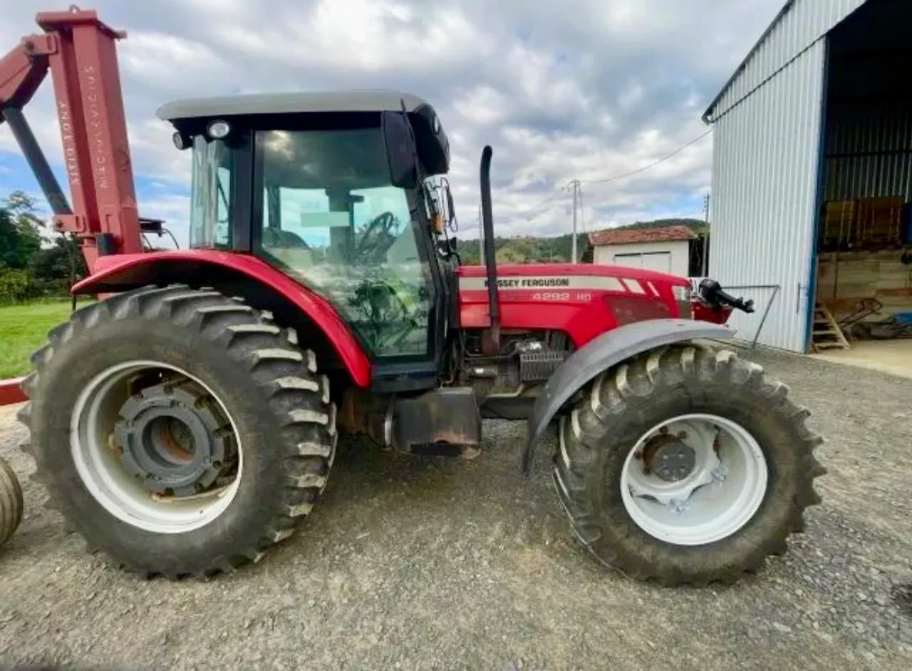 "massey ferguson 4292" - Tratores e máquinas agrícolas no Brasil