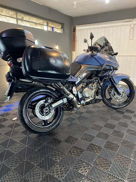 Motos Suzuki DL 1000 V-STROM no Brasil