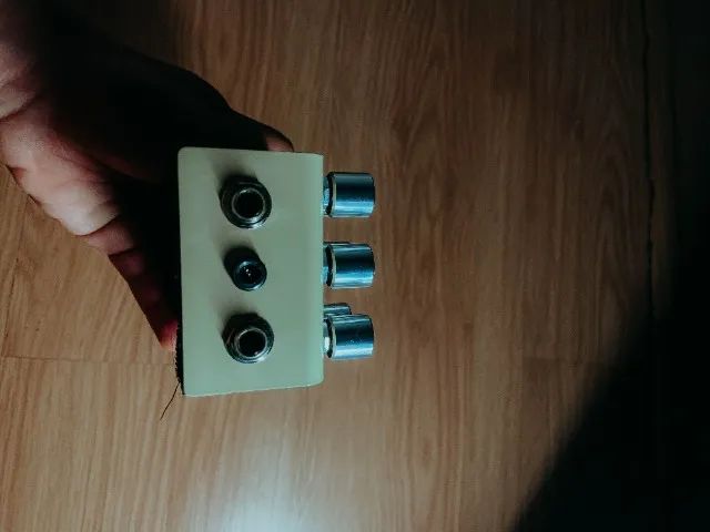 Pedal Reverb Genesis Pro - King pedals - Instrumentos musicais ...