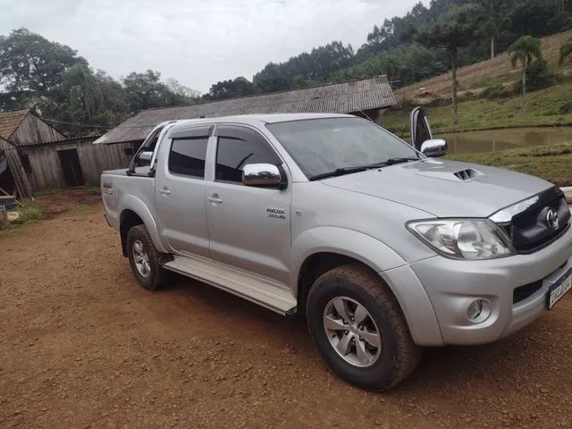 TOYOTA HILUX 2010 Usados e Novos