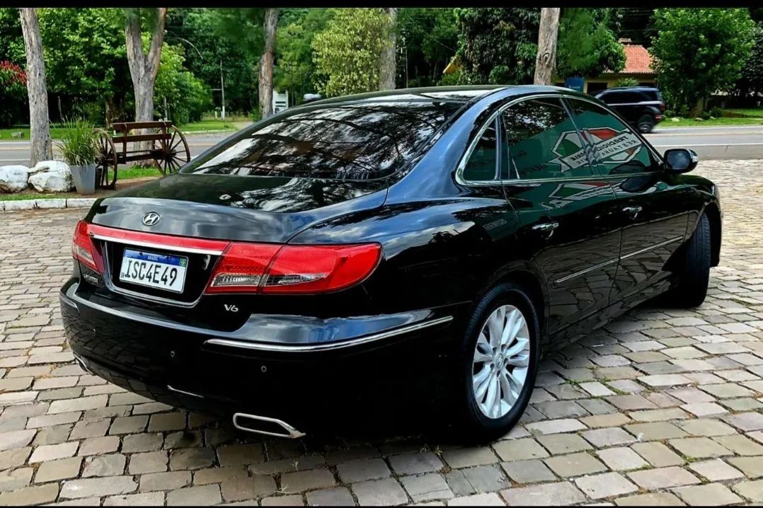 "azera infinity" no Brasil