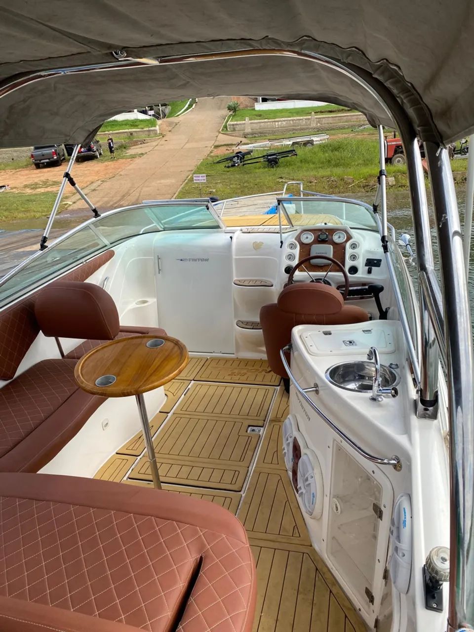 Lancha Triton 230 - Barcos e aeronaves - Vila Gustavo, São Paulo 1420843559 | OLX