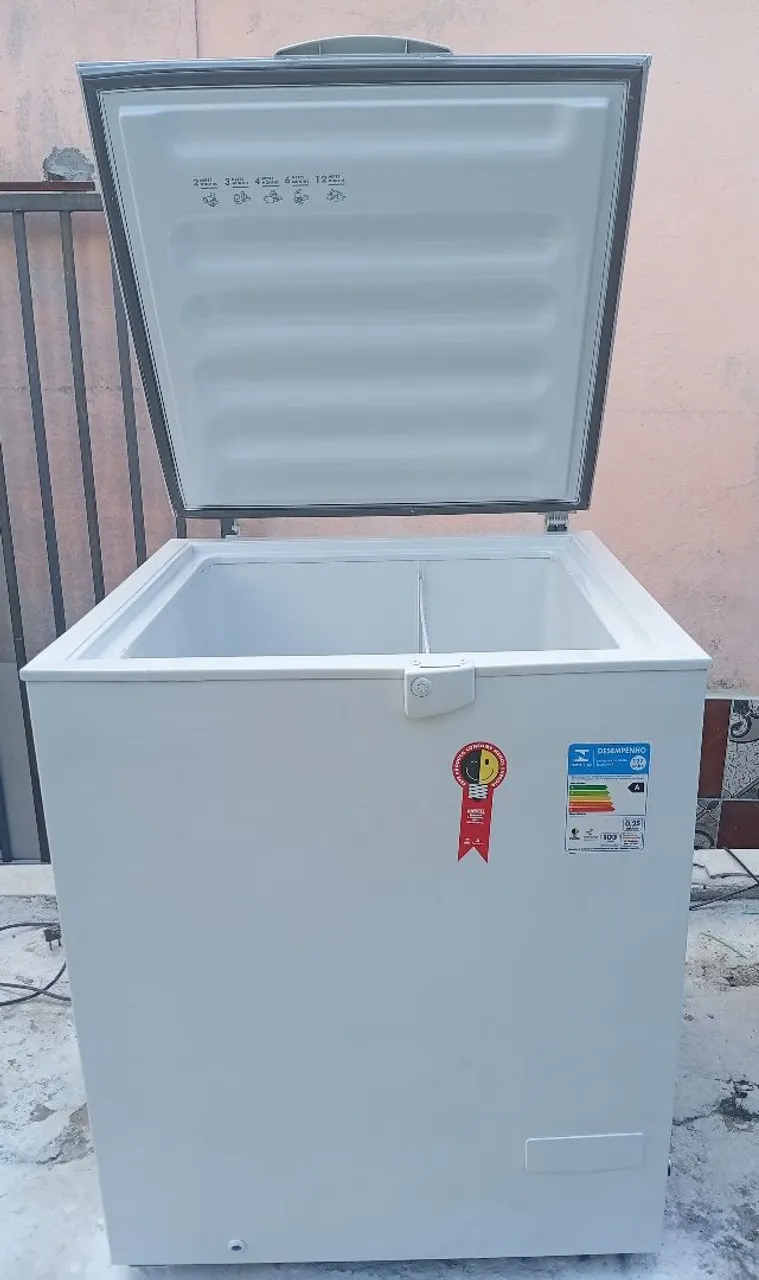"freezer-pequeno" - Geladeiras e Freezers no Brasil