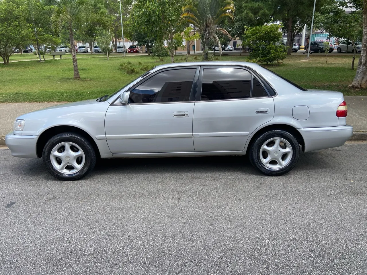 TOYOTA COROLLA 2002 Usados e Novos