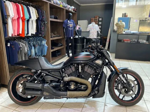 Motos HARLEY-DAVIDSON NIGHT no Brasil