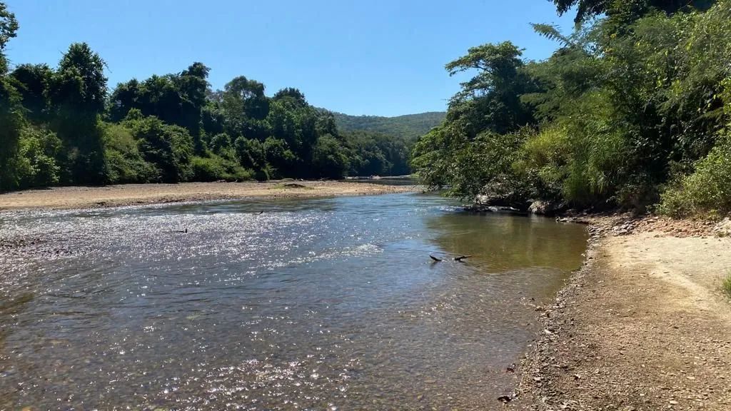Chácaras de 20mil mt em Goiás velho rio vermelho no fundo! - Terrenos ...