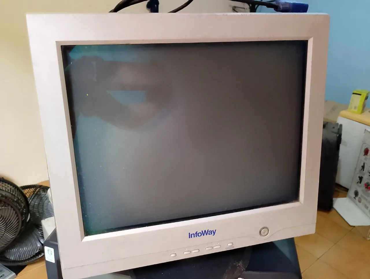 "monitor crt" no Brasil