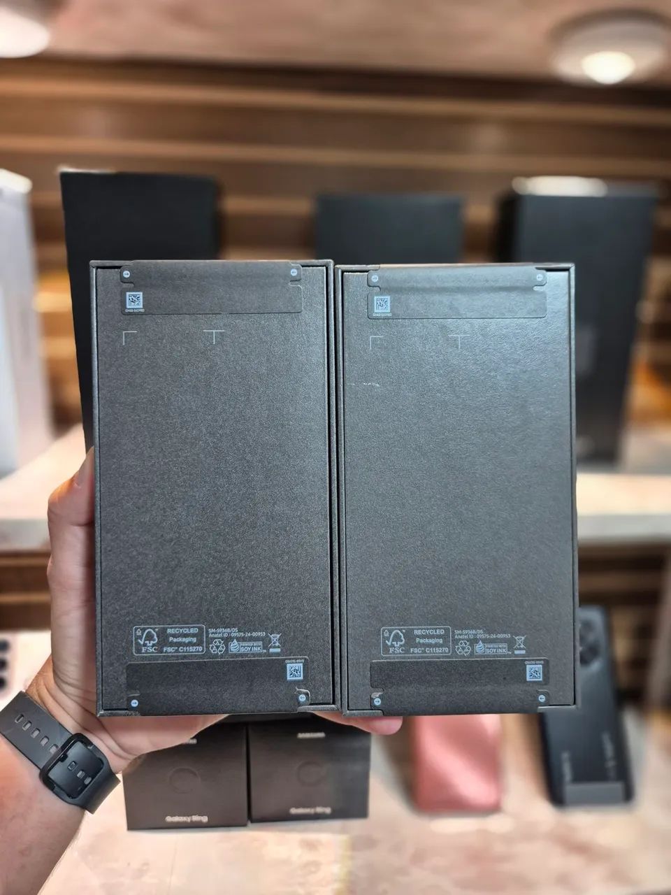 Samsung Galaxy S25 Plus, 256/12GB, cor azul e prata, LACRADO. Garantia ...