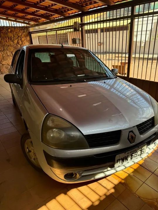 RENAULT CLIO 2005 Usados e Novos