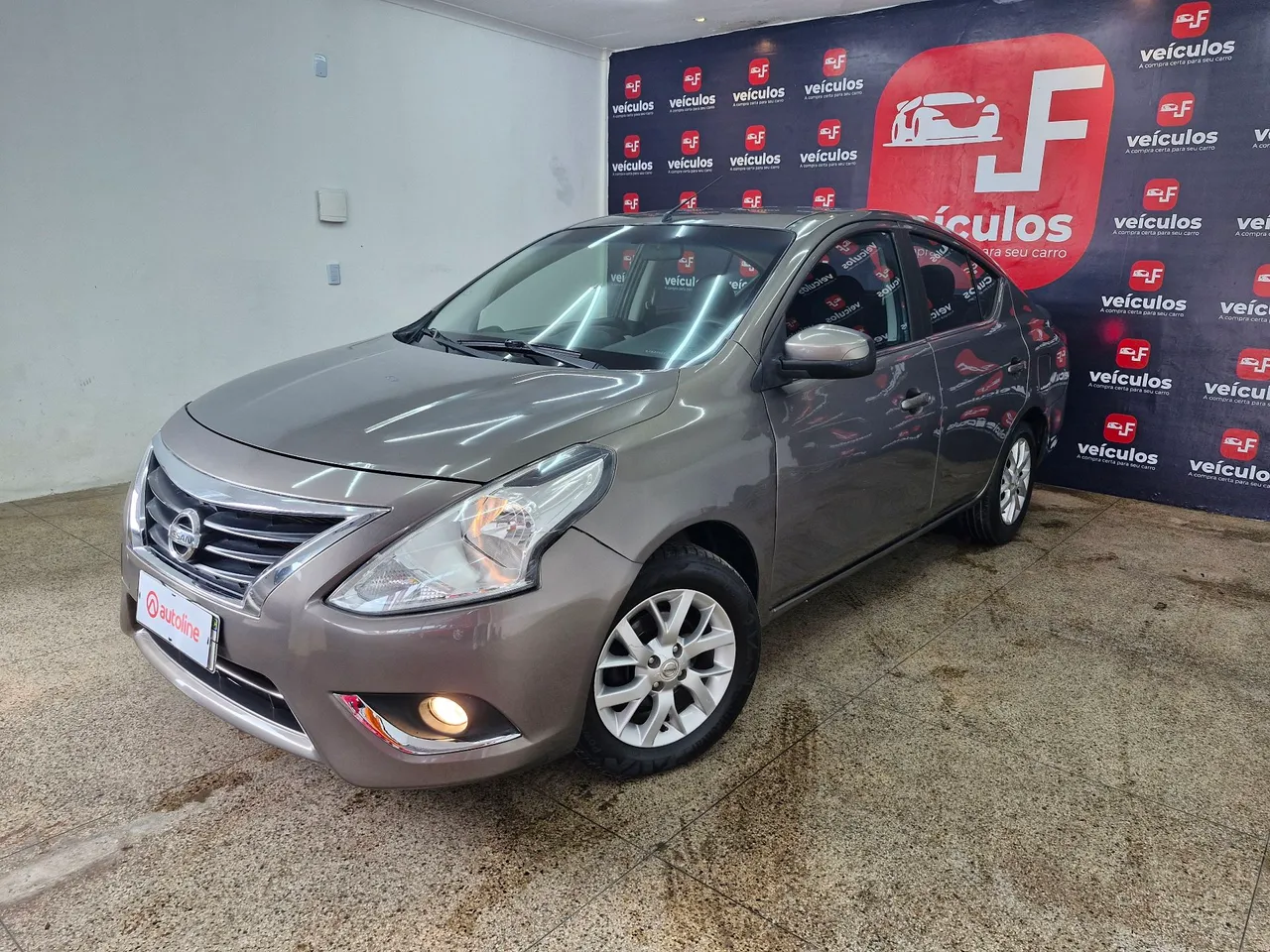 NISSAN VERSA 2018 Usados e Novos