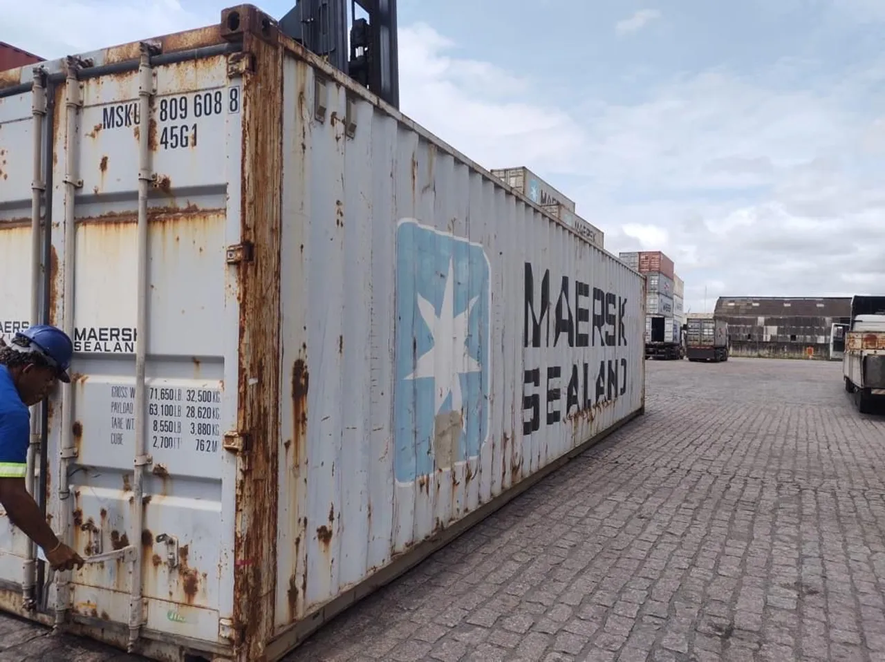"container 12 metros" no Brasil