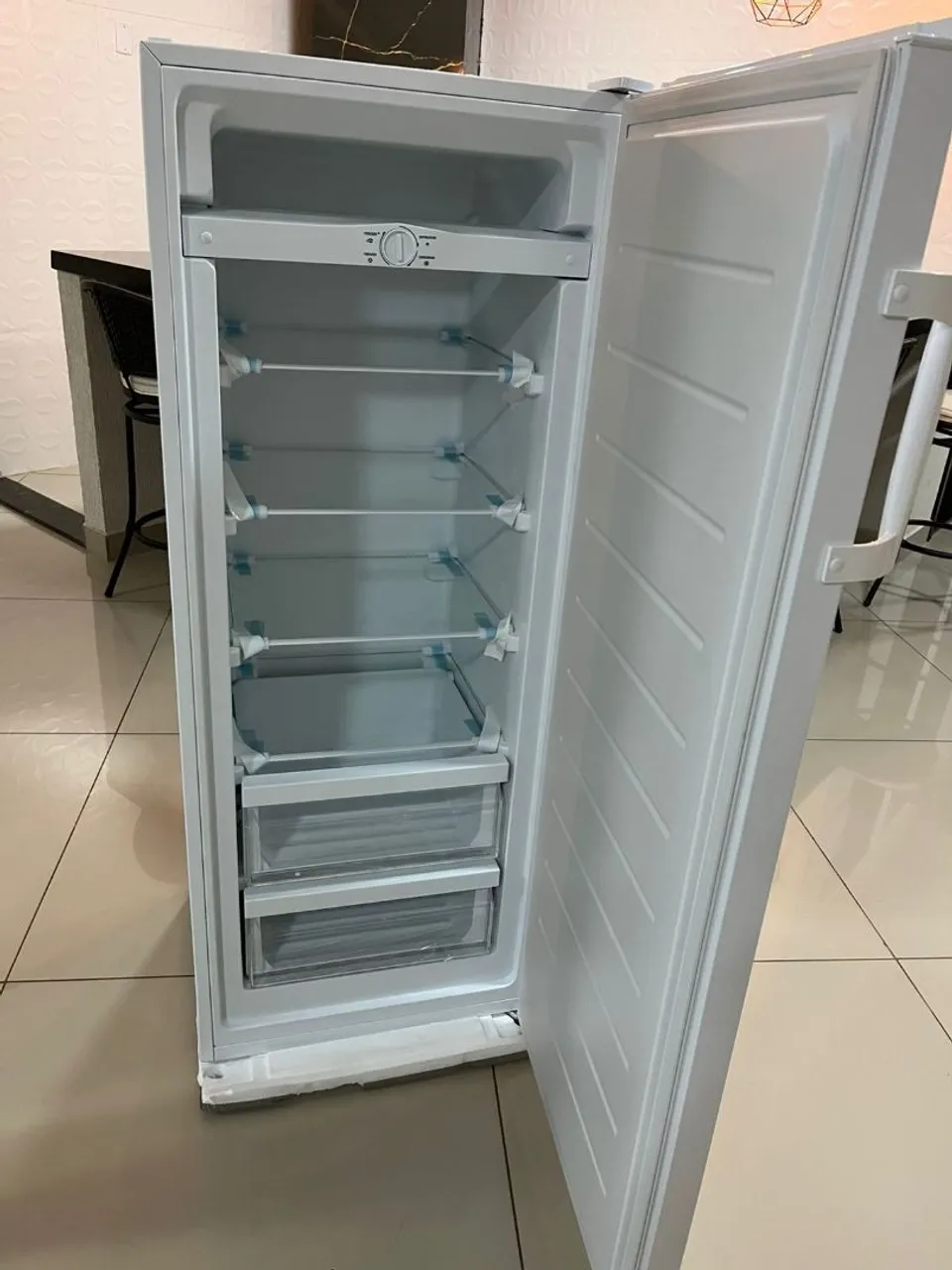 "freezer-pequeno" - Geladeiras e Freezers no Brasil