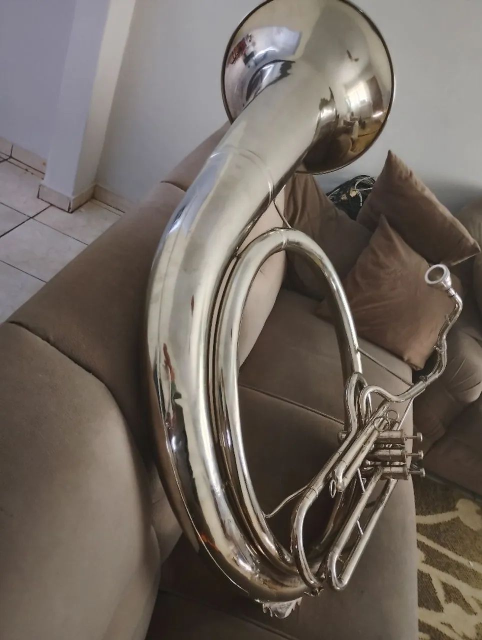 Tuba Helicon weril si bemol souzafone - Instrumentos musicais - Jardim ...