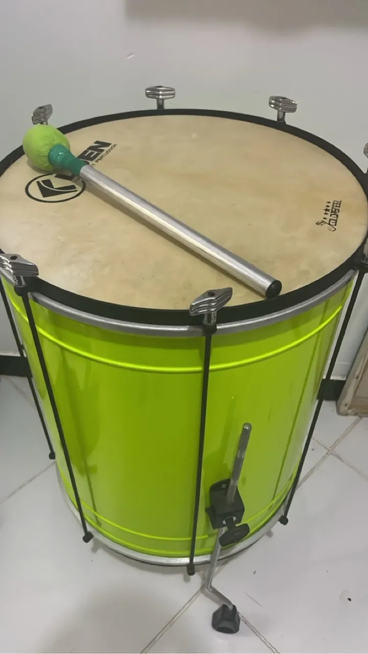 "instrumentos surdo" - Instrumentos musicais no Brasil