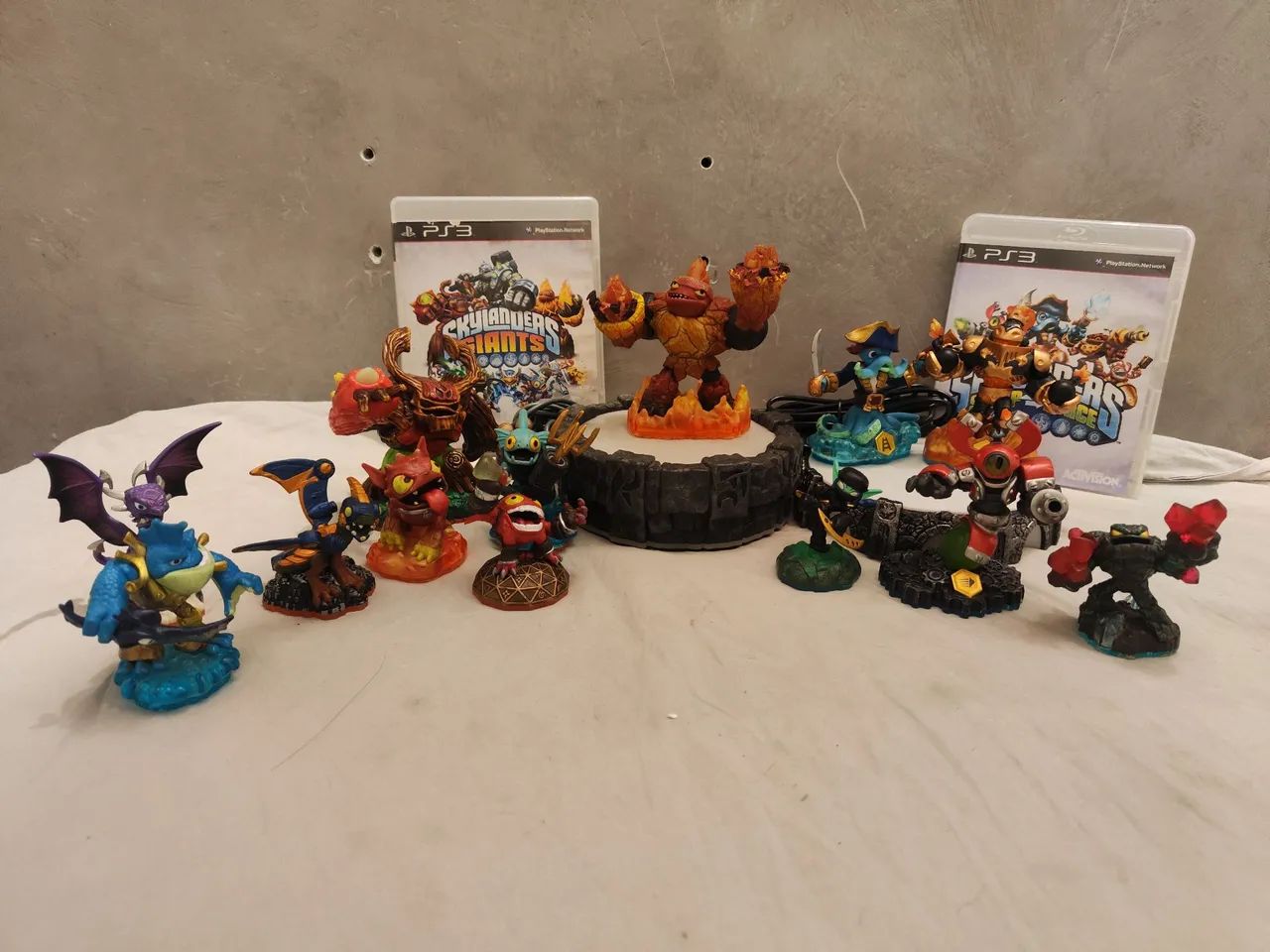 Kit completo Skylanders Swap-force e Giants (se quiser posso tirar os ...