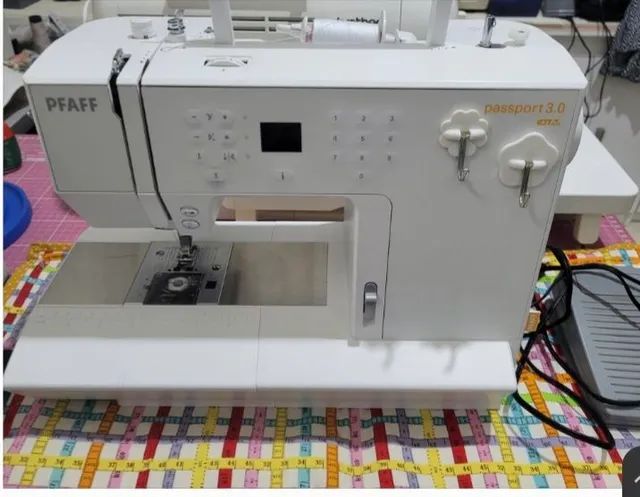 "maquina de costura pfaff" no Brasil