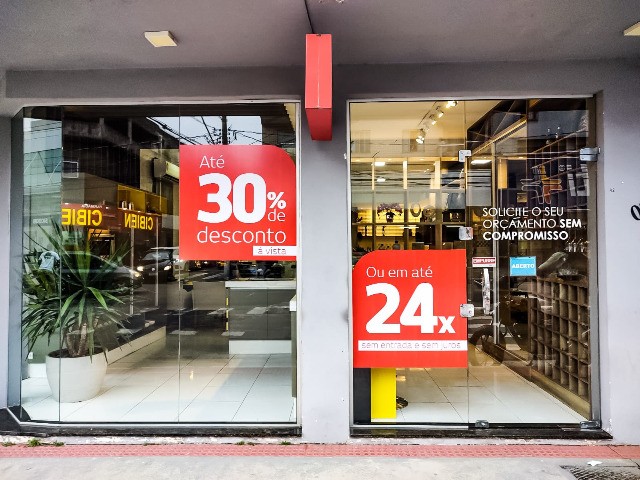 Plotagem vidro | +46 anúncios na OLX Brasil