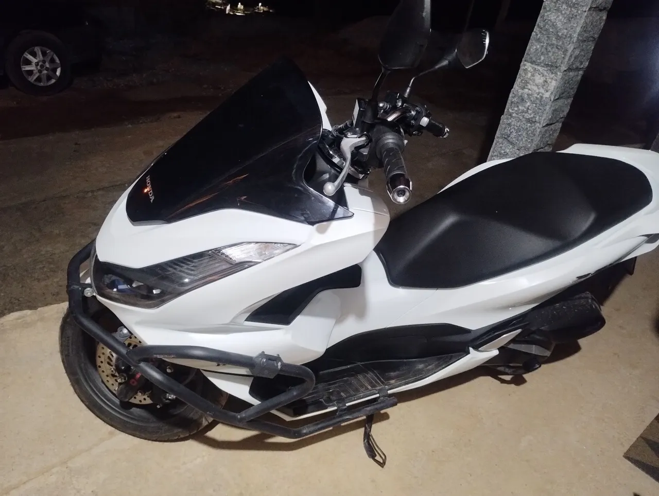 Motos HONDA PCX 2024 no Brasil