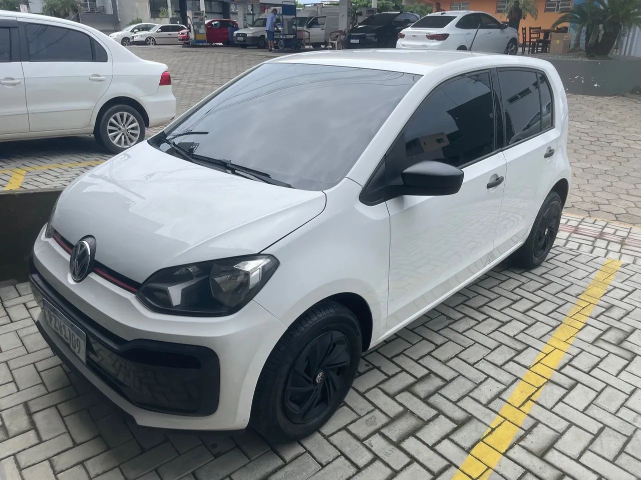 VOLKSWAGEN UP! 2018 Usados e Novos