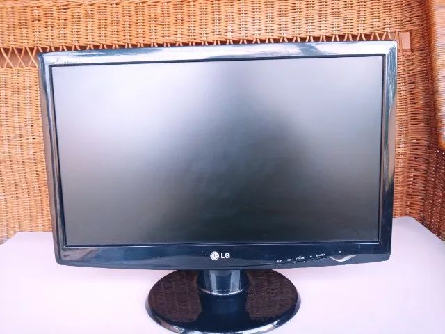 Monitor LG 20 polegadas LCD vga widescreen 3 meses garantia - Monitores ...