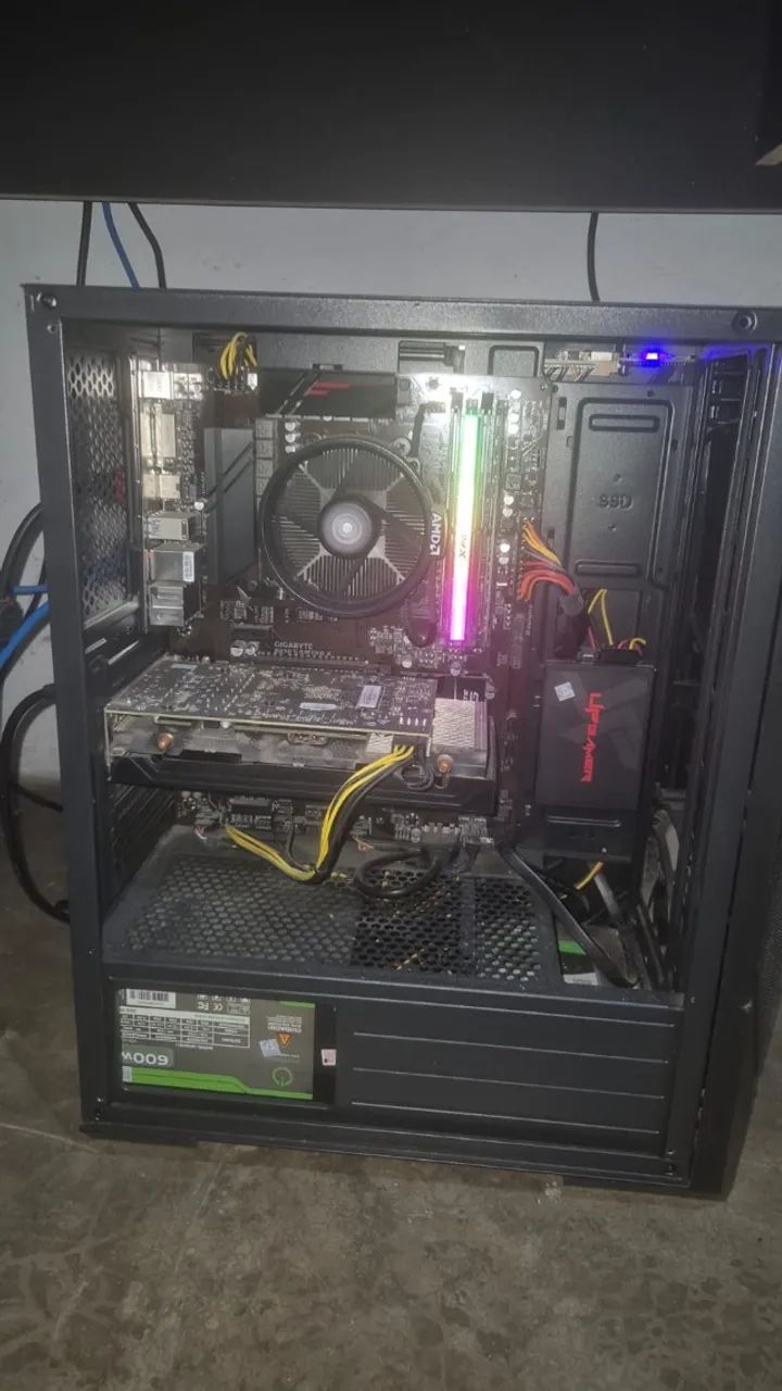 PC Gamer Ryzen 5 5600G / RX 580 8GB / 32GB RAM / NVMe 1TB + SSD 240GB ...