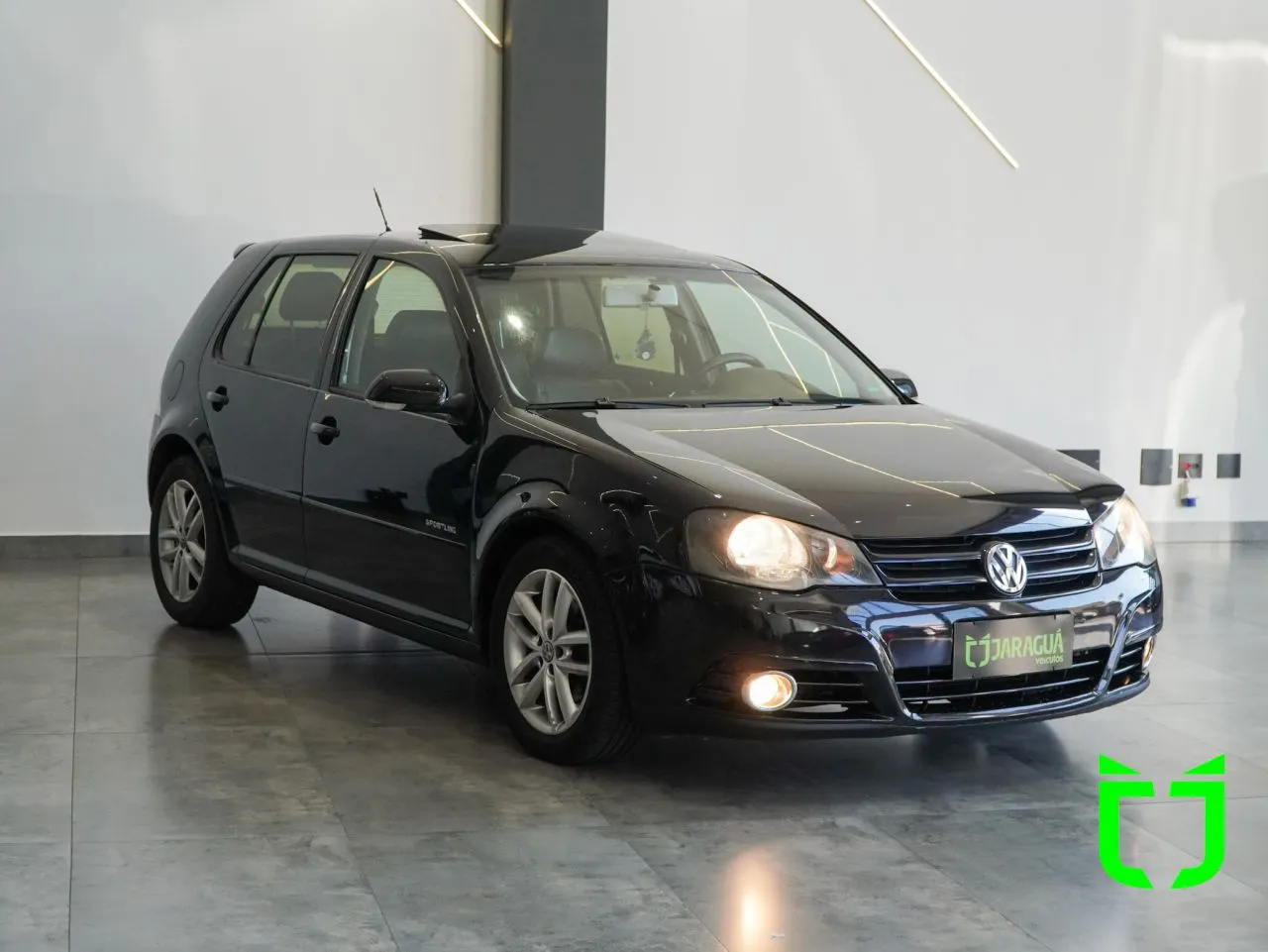 VOLKSWAGEN GOLF SPORTLINE 2.0 MI TOTAL F. 8V TIP. Usados e Novos