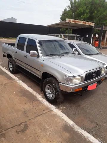 TOYOTA HILUX 2004 Usados e Novos