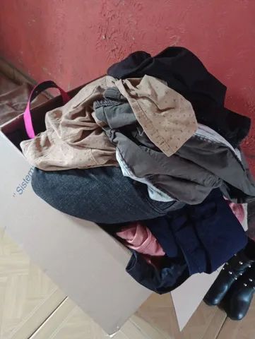 "fardo de roupas" no Brasil