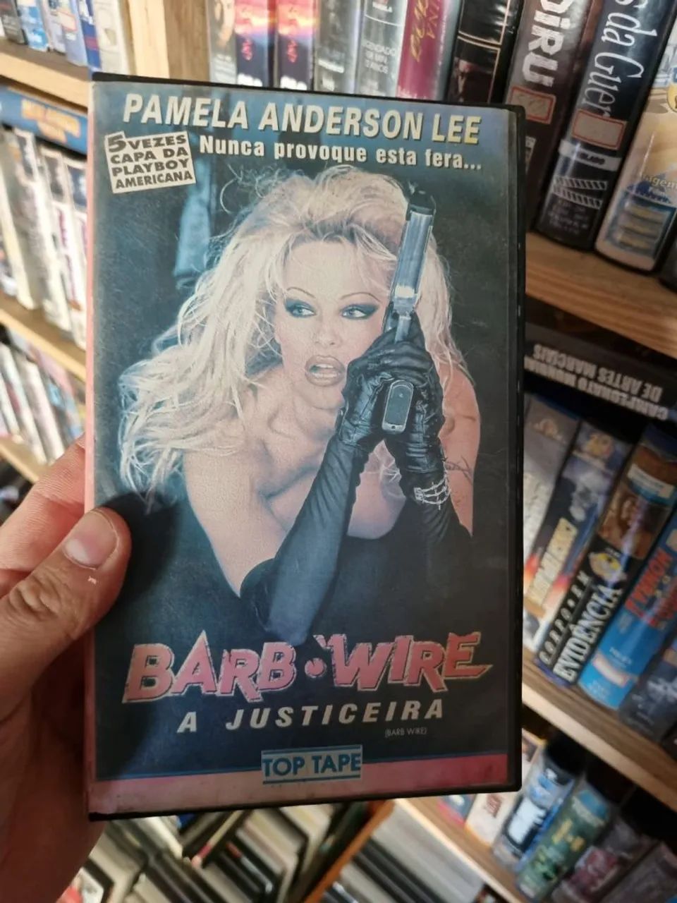 Vhs Barb Wire - A Justiceira (Pamela Anderson) - CDs, DVDs etc - Centro ...