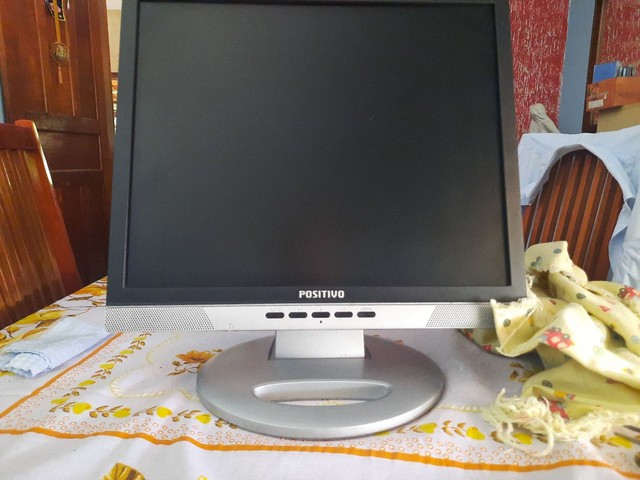 Monitor positivo 17 polegadas | +102 anúncios na OLX Brasil