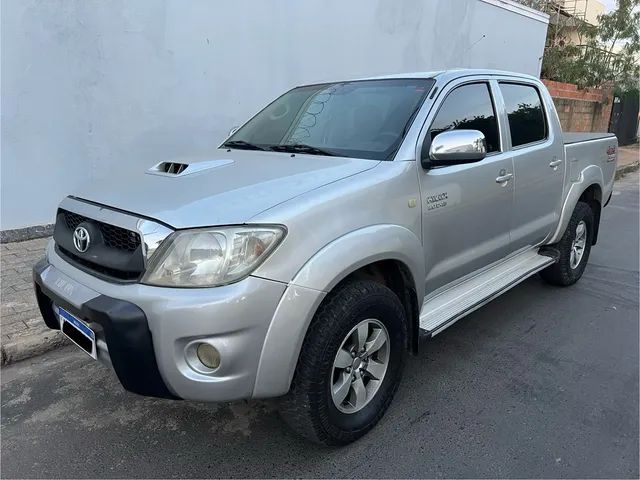 TOYOTA HILUX 2010 Usados e Novos