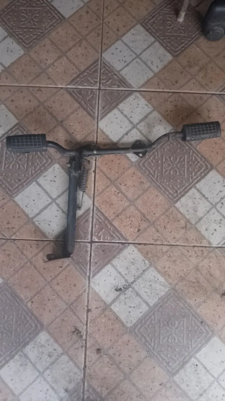 "estribo de moto" no Brasil