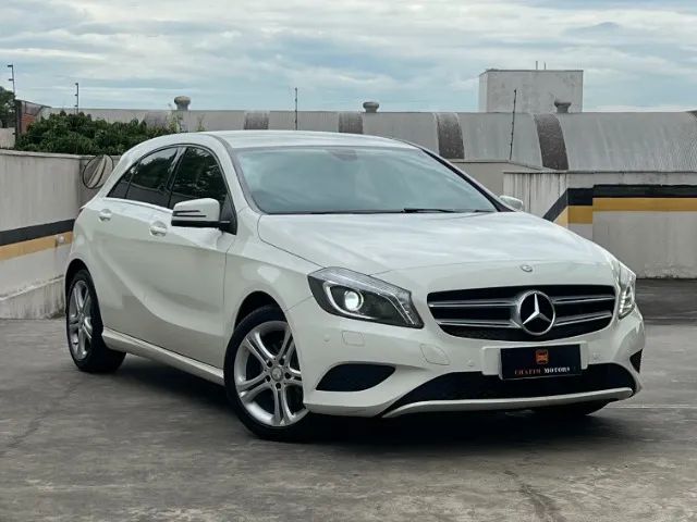 MERCEDES-BENZ A-200 2015 Usados e Novos no RS