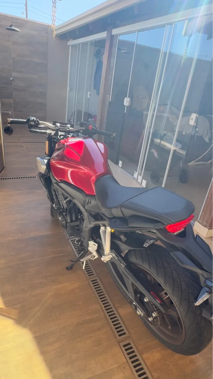 Motos HONDA CB 650R no Brasil