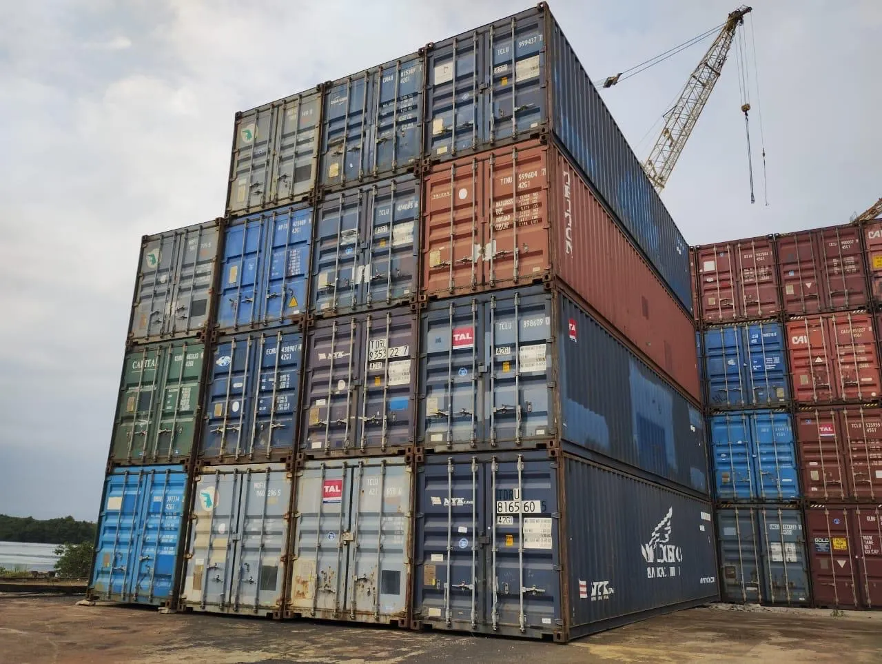 "containers maritimos" no Brasil